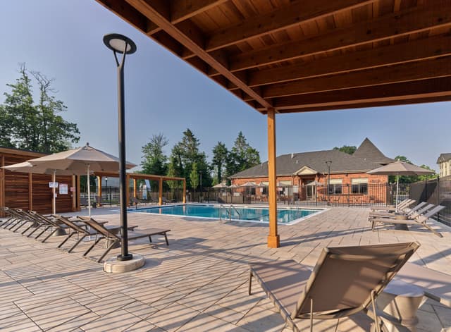 The Nell at Dunellen Station | Indoor & Outdoor Amenities